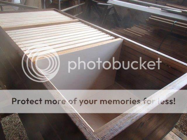 Long Lang double divided breeder queen hive & all on one repro unit ...